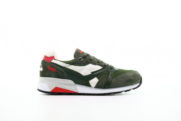 Diadora N9000