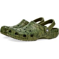 Crocs Classic Printed Camo Clog in Army Green