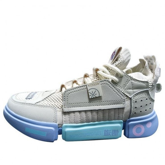 LiNing Wade Essence 2 Ace